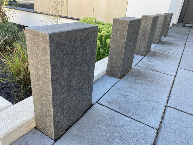 Basalt Palisaden 8x25 cm - Takeda | stonenaturelle Onlineshop